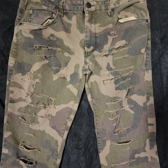 Arizona Jean Company | Jeans | Arizona Jean Company Camouflage Ripped ...